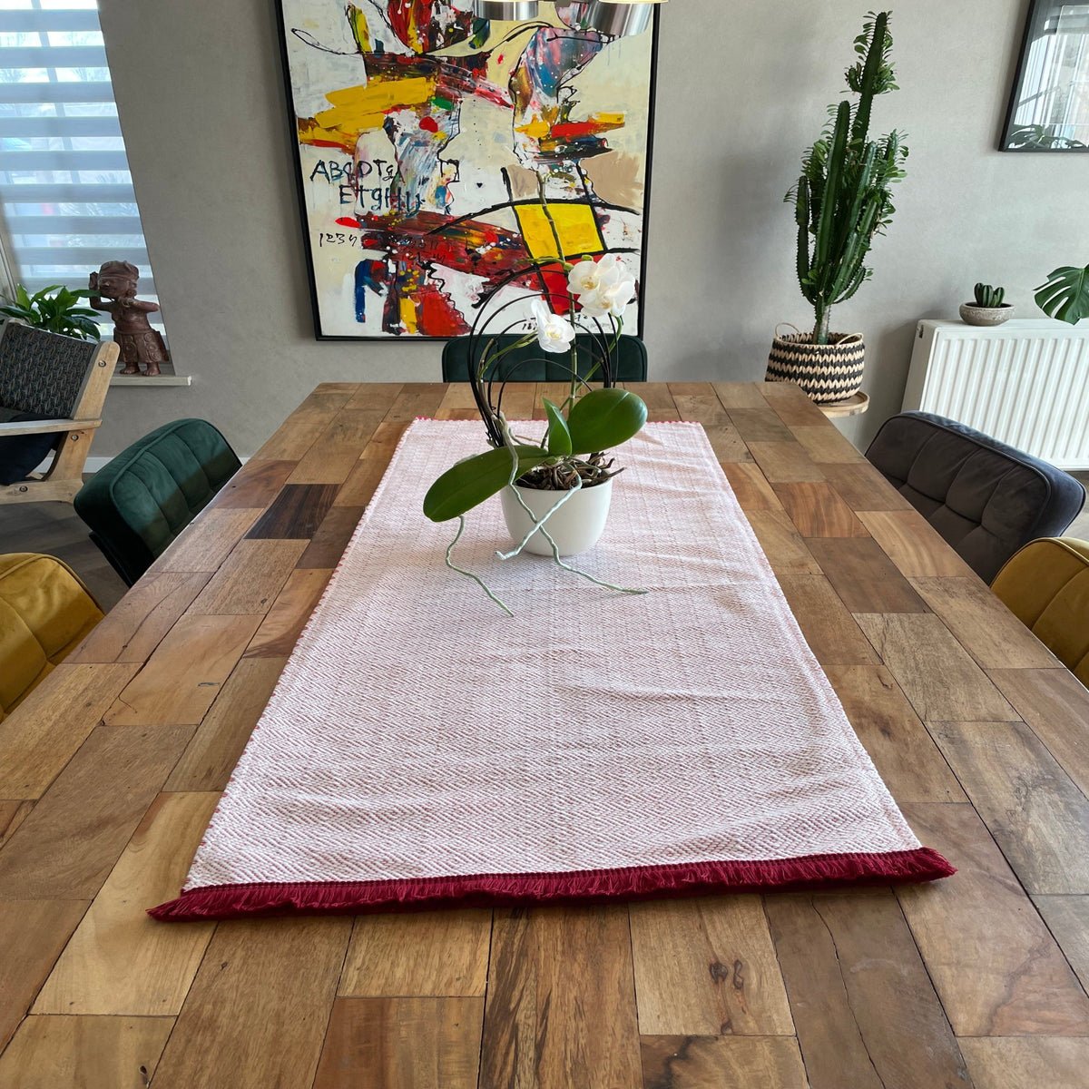 Inabel table runner | UniqueWorldDesign – Unique! -World Design-